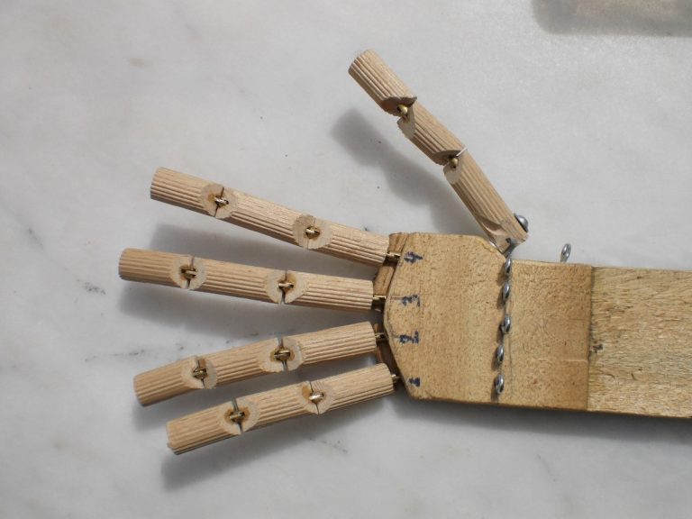 Proyecto mano articulada: | Tienda y Tutoriales Arduino